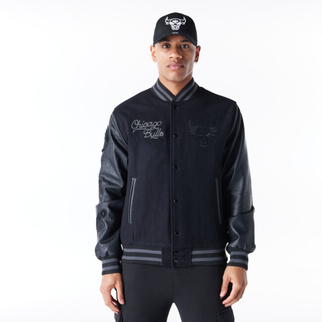 NEW ERA MEN'S CHICAGO BULLS NBA PATCH VARSITY JACKET jakas un parkas