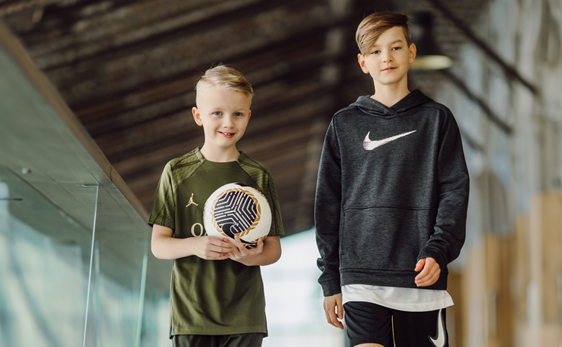 Nike | Zīmoli | Pērc tiešsaistē - Sportland